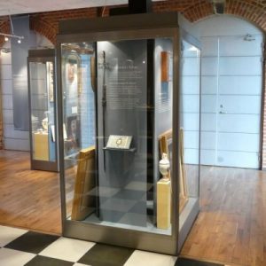 Quality Museum Display Cases & Cabinets - Access Displays